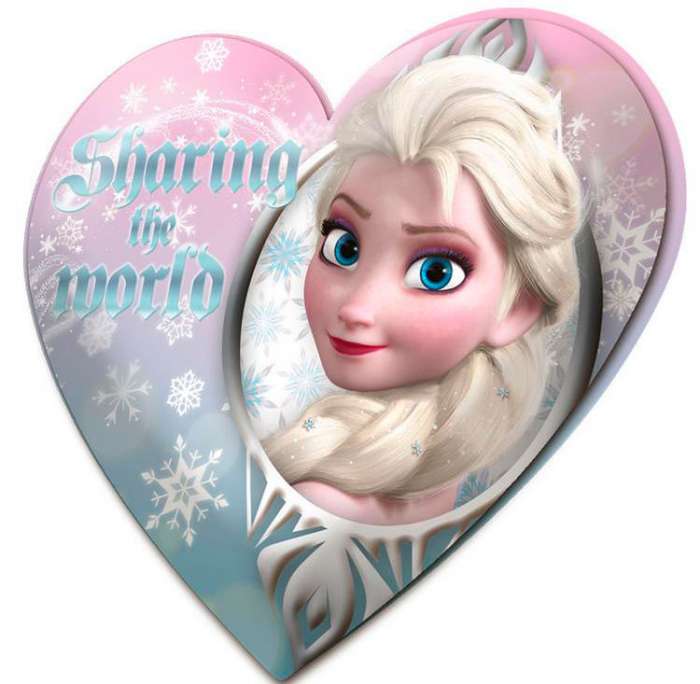 Cojín corazón Elsa. Frozen: El Reino del Hielo por 14,30€ - Qué Friki